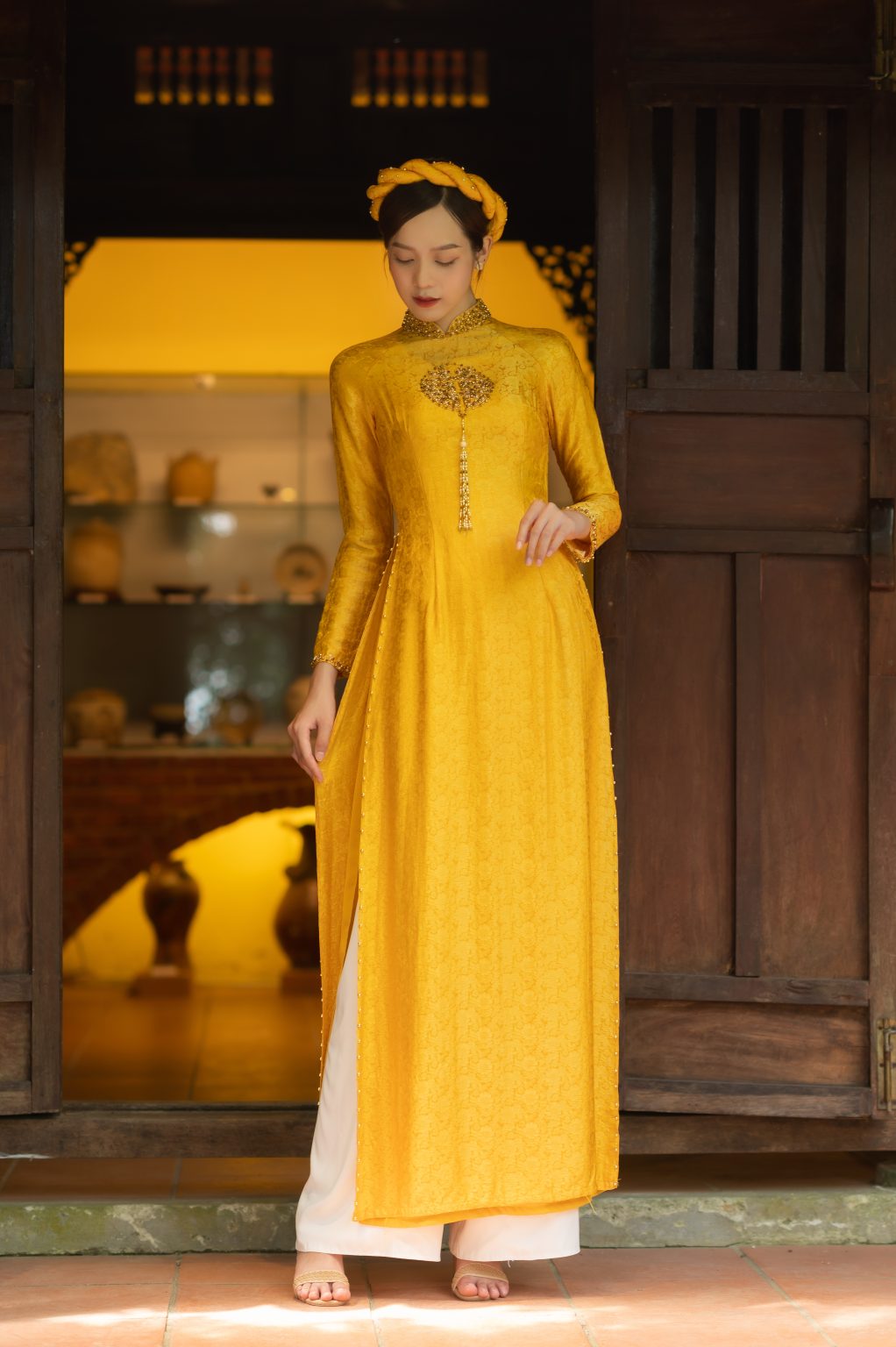 Explore The Beauty Of Traditional Vietnamese Wedding Attire - ETHER BRIDAL